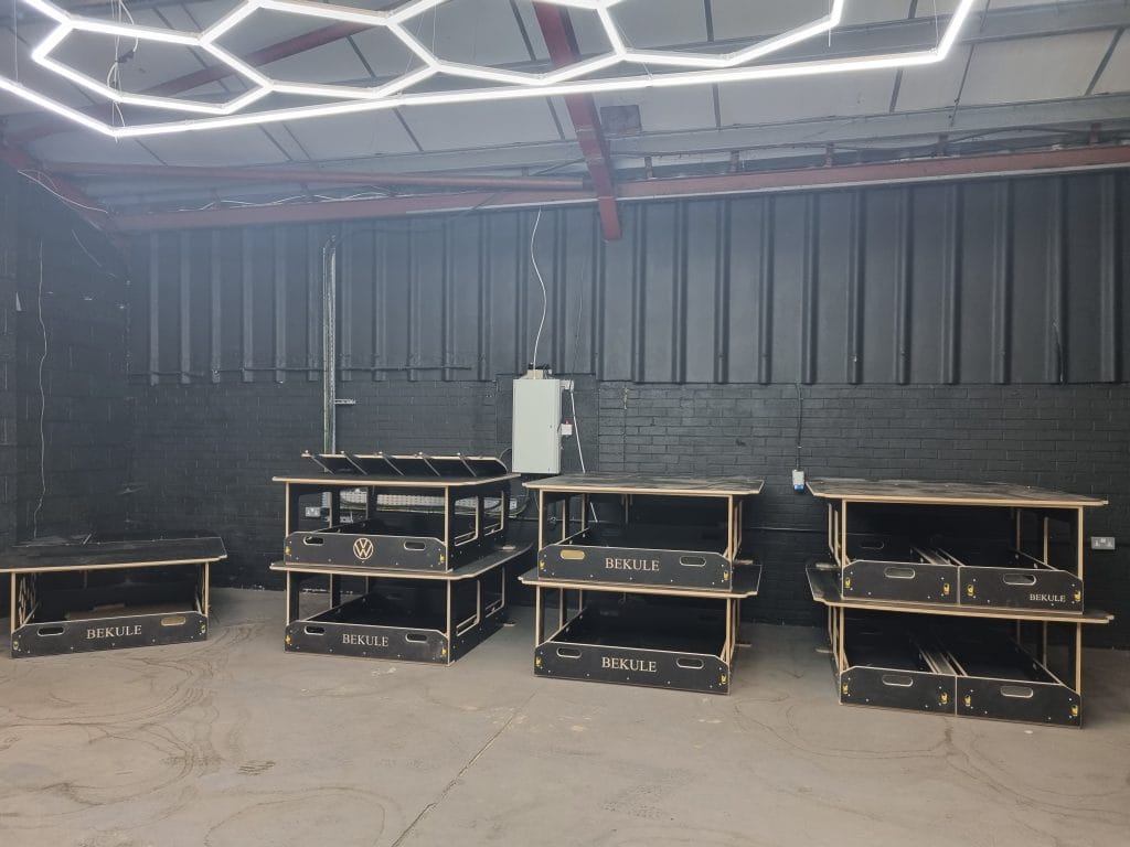 BEKULE OutBack XW Twin Kombi utility bed pod VW T5 t6 Transporter ...